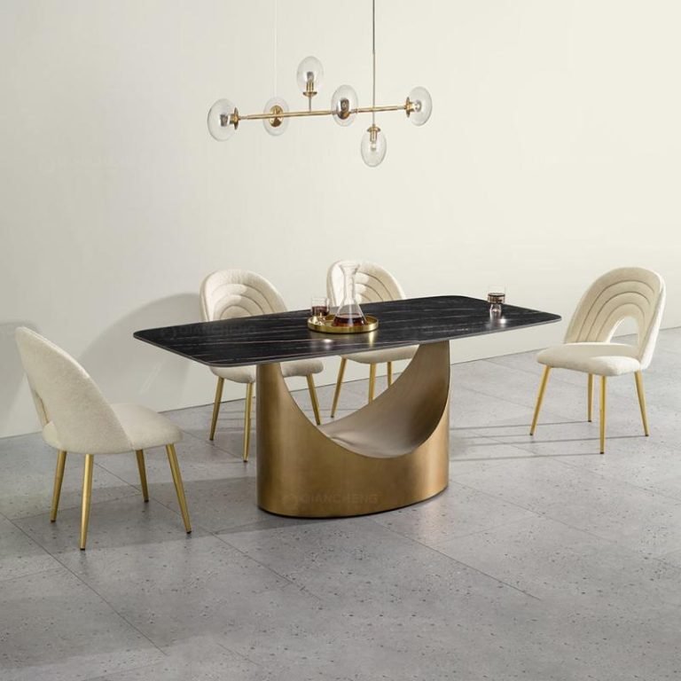 Qiancheng Furniture's Designer Stainless Steel Elegance